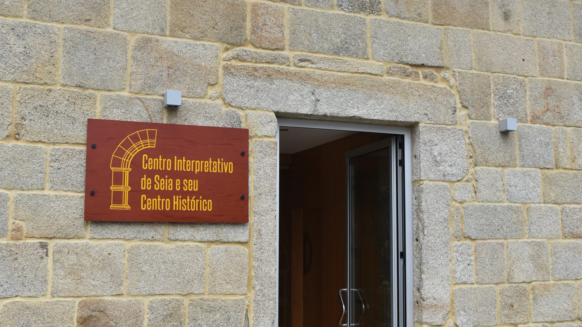 Centro Interpretativo de Seia e seu Centro Histórico - Câmara Municipal ...